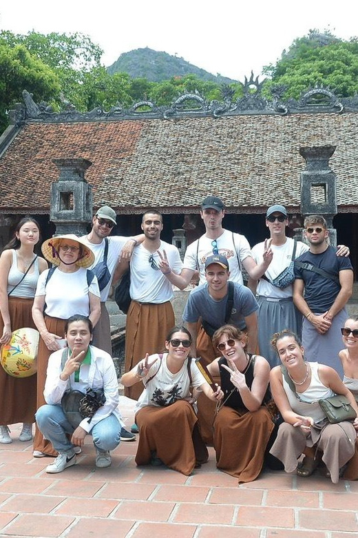 HA NOI : HOA LU - TRANG AN - MUA CAVE DAY TRIP BY LIMOUSINE - Key Points