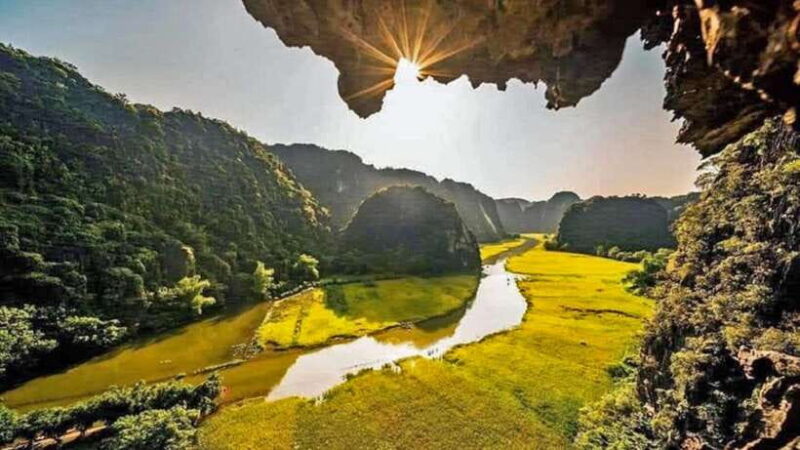 Ha noi: Ninh Binh- Halong on land: Hoa Lu, Tam Coc, Mua Cave - What Travelers Can Expect