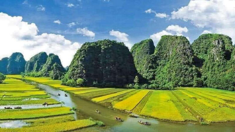 Ha noi: Ninh Binh- Halong on land: Hoa Lu, Tam Coc, Mua Cave - The Sum Up