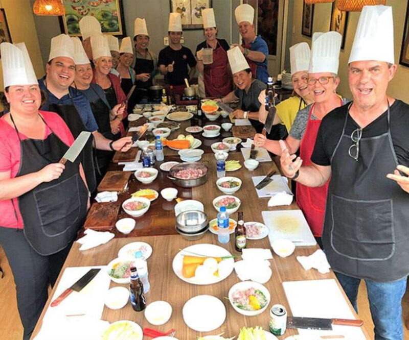Ha Noi: Traditional Cooking Class with Market Tour - Tasting and Celebrating