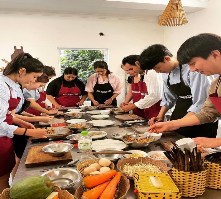 Ha Noi: Vietnamese Cooking Class with Local Market Tour - Value and Practical Details