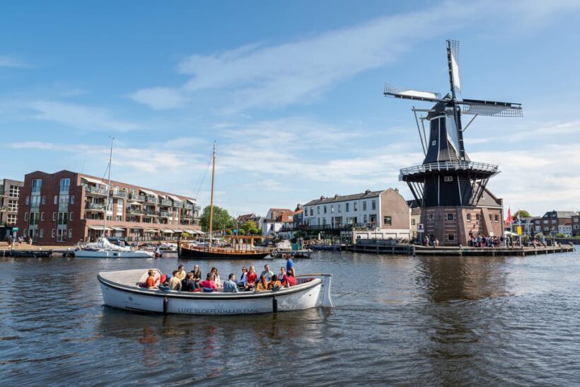 Haarlem: Guided Highlights Canal Cruise on Open Boat - FAQ