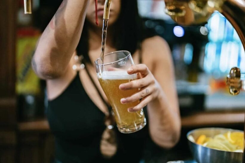 Haarlem: Ludwig's Private Pub Crawl with VIP Club Entry - Why Choose Ludwig’s Private Pub Crawl?
