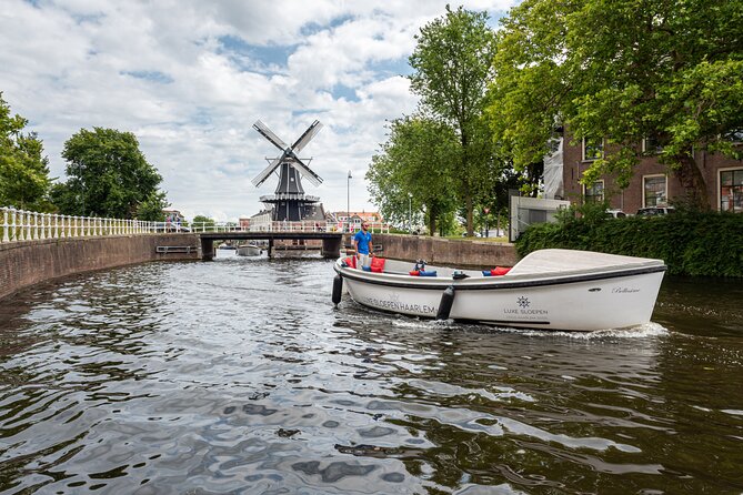 Haarlem Open Canal Tour With a Real Live Guide - Insights Into Haarlems History