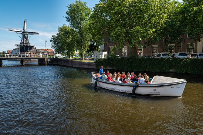 Haarlem Open Canal Tour With a Real Live Guide - Positive Traveler Feedback