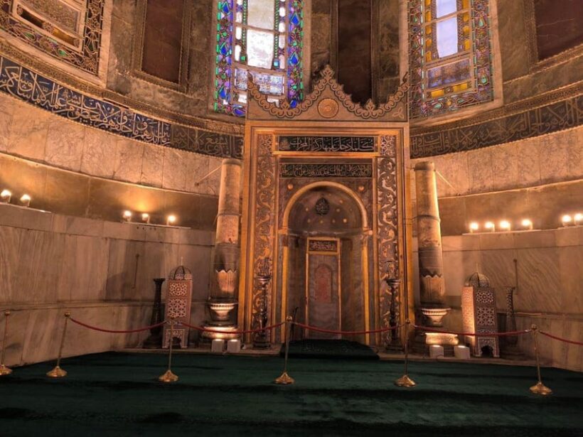 Hagia Sophia Mosque with History & Experience Museum Entry - Discovering the Hagia Sophia: A Deep Dive into Istanbul’s Iconic Landmark