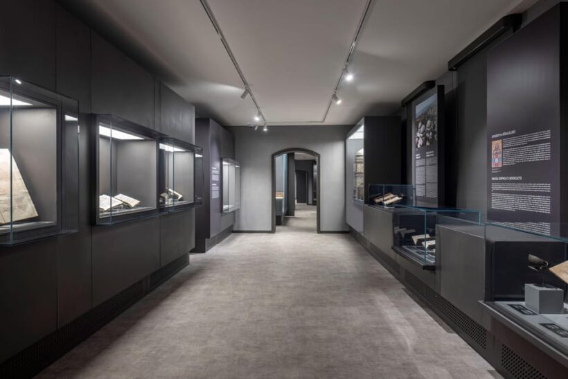 Hagia Sophia Mosque with History & Experience Museum Entry - The Architectural Marvels and Artistic Highlights