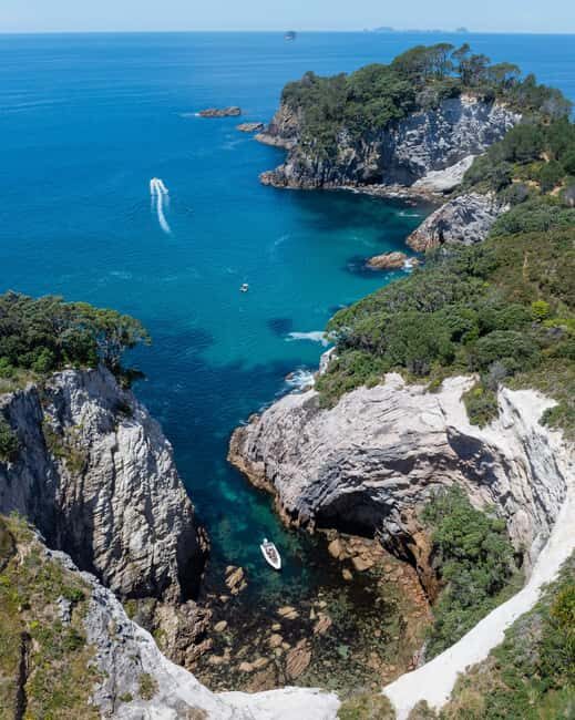 Hahei Explorer Cathedral Cove Boat Tour - FAQ