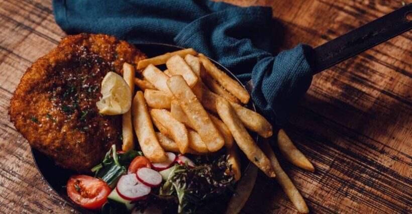 Hahndorf After Dark Walking Tour with meal included - The Practicalities: Timing, Group Size, and Value