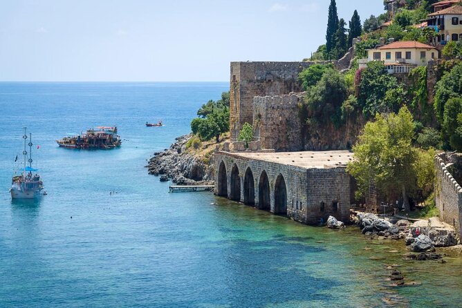 Halal Concept Short Pirate Boat Tour in Alanya - Onboard Activities and Entertainment
