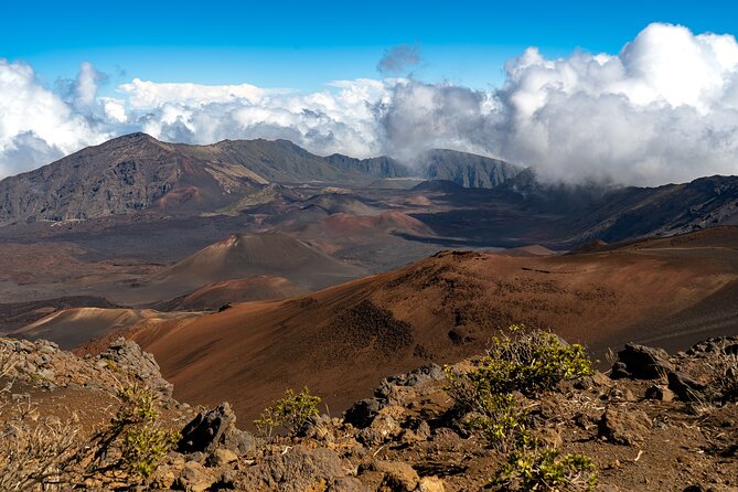 Haleakala Crater Hiking Experience - Unique Environmental Features