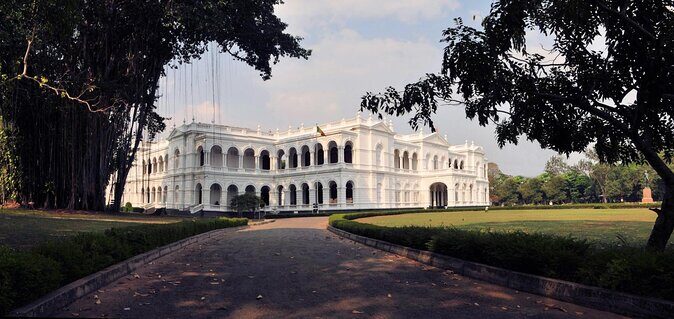 Half-Day 4Hrs Private Colombo City Tour with Friendly Chauffeur - Key Points