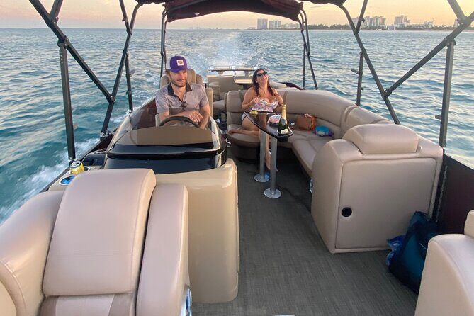 Half-Day Aqua Patio Rental in Fort Lauderdale 7 to 11 people - FAQs