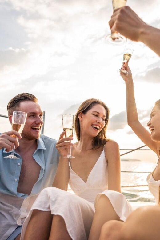 Half-Day Athens Cruise: Swim Stop,Lunch, and Drinks Included - Exploring the Itinerary: What You Can Expect