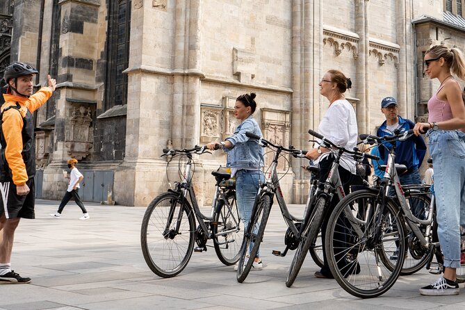 Half-Day Bike Tour in Vienna - Guides and Their Expertise