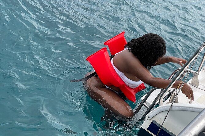 Half Day Catamaran Party Boat, Snorkeling and Hip Strip Tour - Who Is This Tour Best For?