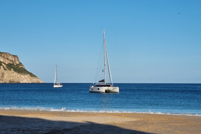 Half Day Catamaran Tour in Algarve - Lagos - What Makes This Tour Stand Out