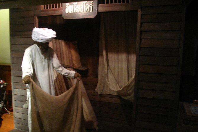 Half Day Chiang Mai City Temples & Museum Tour - Group or Private - Analyzing the Value