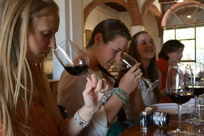 Half-Day Chianti Tour to 2 Wineries with Wine Tastings and Meal - Detailed Breakdown of the Itinerary