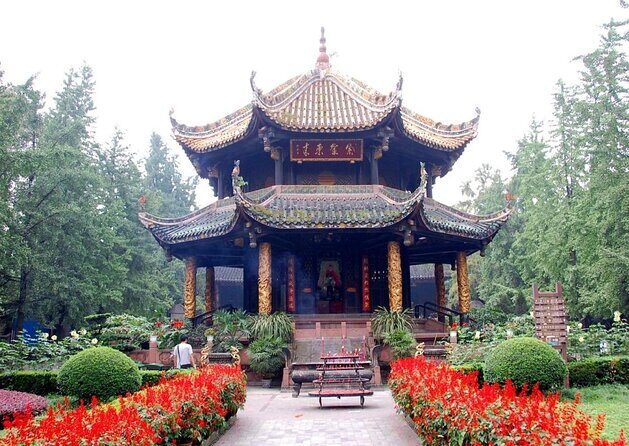 Half Day City Walk to Experience Chinese Taoism and Tibetan Culture - Introduction
