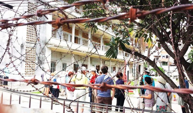 Half Day: Dark Year of Phnom Penh and Survivor Encounter - A Closer Look at the Experience