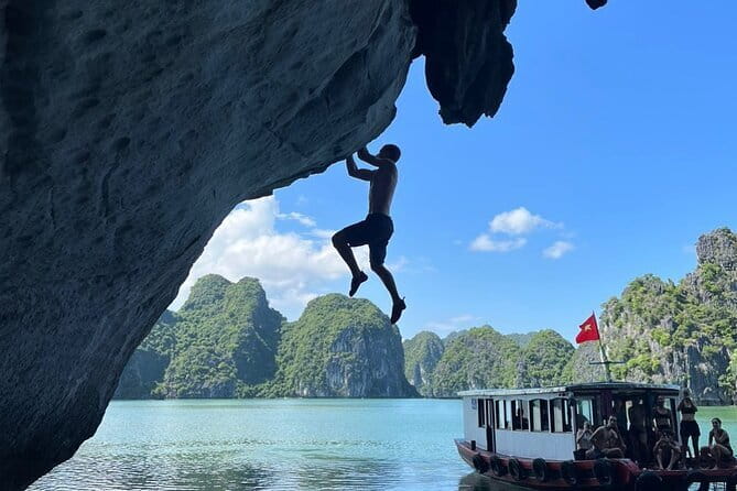 Half day Deep Water Solo - The Scenery and Atmosphere