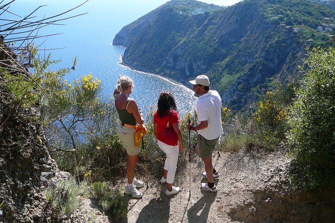Half-day east coast hike in Ischia island with pick-up - FAQ