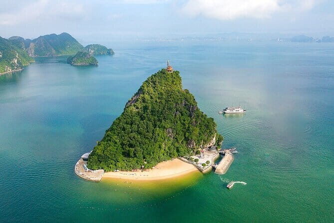 Half Day Explore Halong Bay With Lunch, Cave, Island and Kayaking - Introduction: Sampling the Beauty of Halong Bay in a Half Day