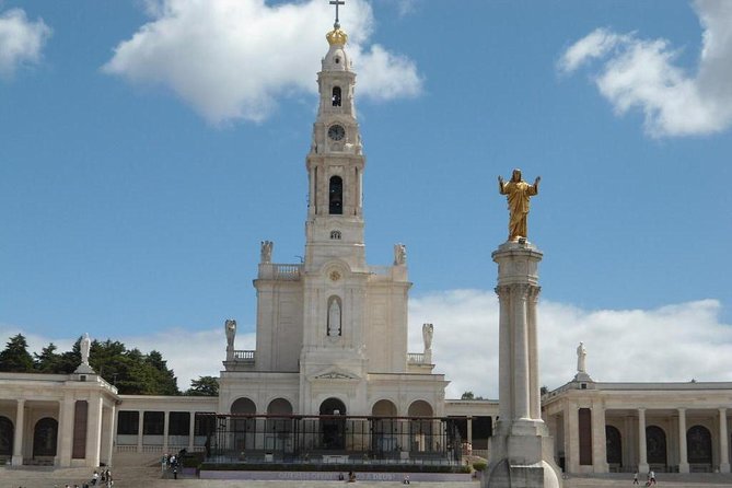Half Day Fatima Shrine - Private Tour From Lisbon - The Significance of Fatima