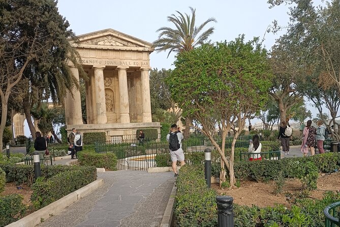 Half Day Guided Walking Tour in Valletta - Practical Tips for Travelers