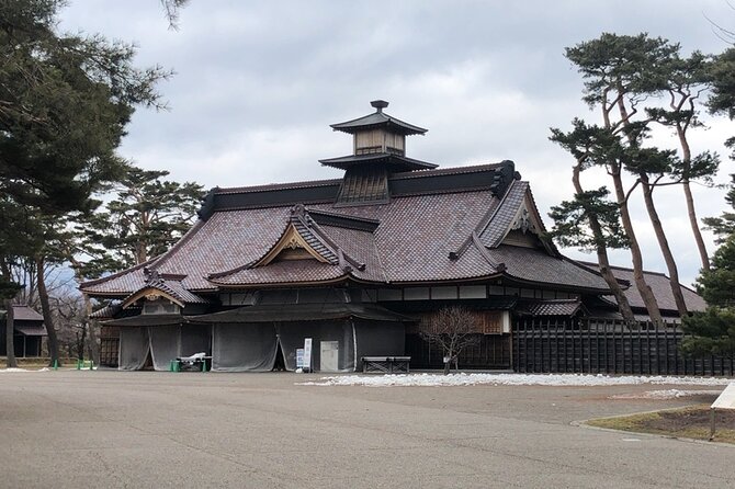 Half Day Hakodate Tour With Government Licensed English Guide - Guide Information