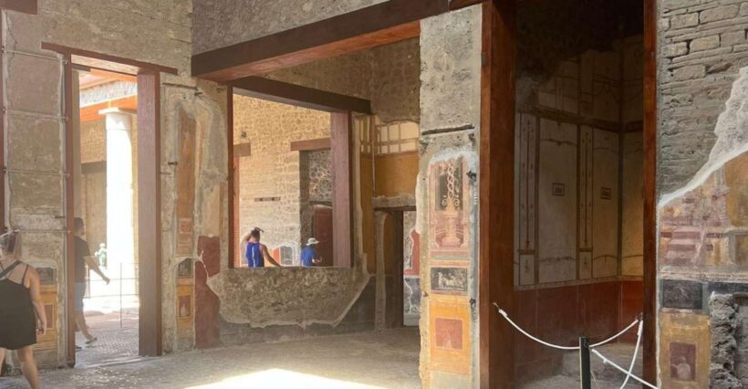 Half-Day Herculaneum and Pompeii Tour from Positano - The Itinerary: What You Can Expect