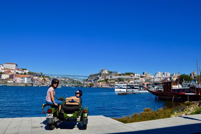 Half Day Highlights of Porto on a glamorous sidecar - What Makes the Tour Stand Out?