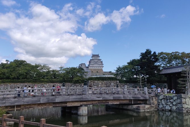 Half-Day Himeji Castle Town Bike Tour With Lunch - Health and Accessibility Information