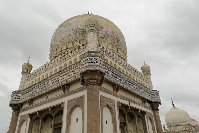 Half day Hyderabad tour to Golkonda fort & Qutub Shahi tombs in private car - The Beauty of Qutub Shahi Tombs and Ibrahim Bagh
