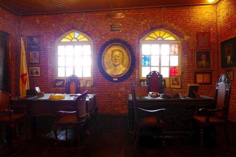 Half Day Iloilo City Tour (Private Tour) - Key Points