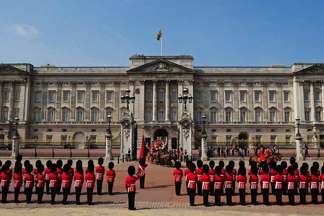 Half day London Private Tour in Executive Luxury Vehicle - Who Should Consider This Tour?