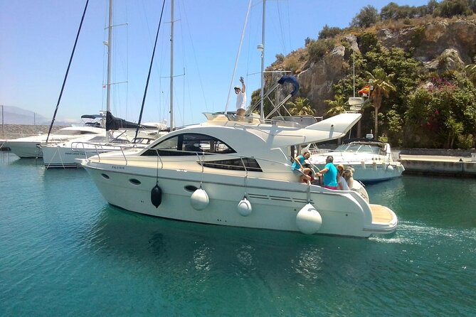 Half-Day Luxury Motor Yacht Cruise in Granada - Scenic Views and Tranquil Setting