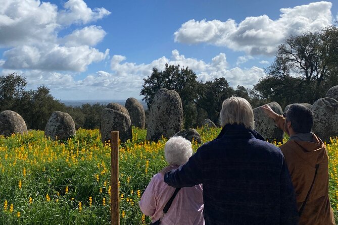 Half Day Megaliths Cromlech Tour From Evora by Archaeologists - Visiting the Menhir Dos Almendres