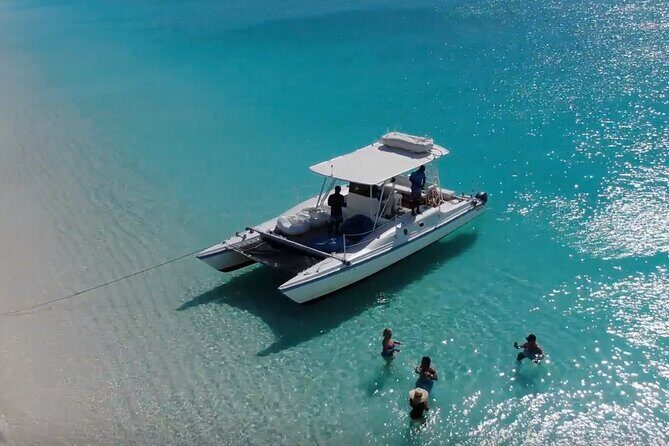 Half Day Private Charter of the Caicos Cays - The Highlights of Your Private Caicos Cays Tour