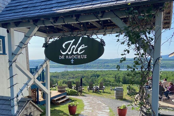 Half Day Private Getaway to Ile d'Orléans - The Sum Up