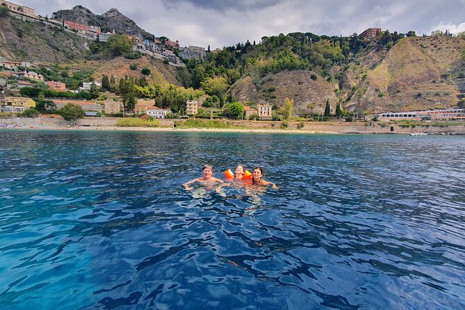 Half Day Private Guided Boat Tour in Taormina - Participant Guidelines and Requirements
