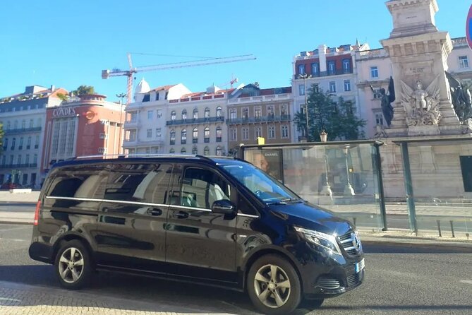 Half day Private Tour 4h Historical Lisbon Center w/ Tasting - The Value of a Private Guided Experience