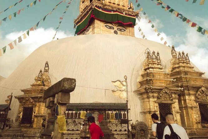 Half-Day Private Tour around Bhaktapur and Syambhunath Stupa - Why This Tour Offers Good Value