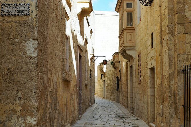 Half Day Private Tour Around the Island in Malta - Knowledgeable Drivers and Local Expertise