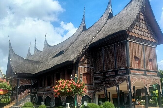 Half-Day Private Tour to Miniature Park in Jakarta Explorer - What Makes This Tour Stand Out?