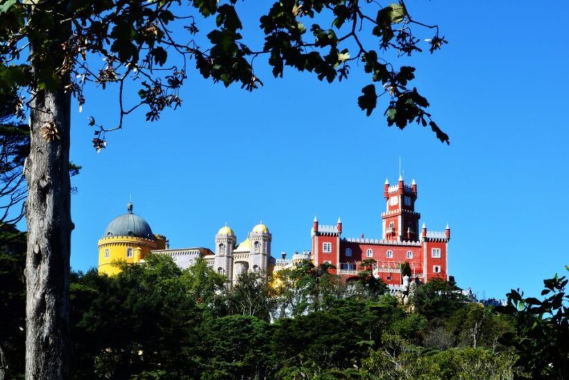 Half Day Shared Tour to Sintra with Licensed Guide - Who Should Consider This Tour?
