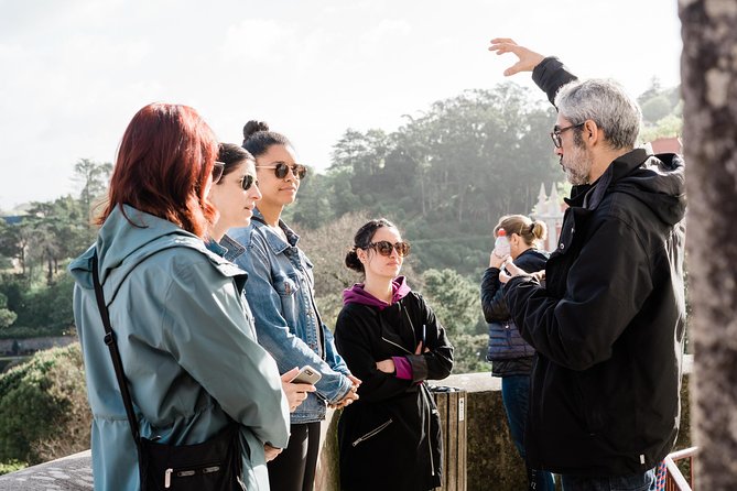 Half-Day Sintra and Pena Palace Tour From Lisbon With Small-Group - Meeting and Pickup Information