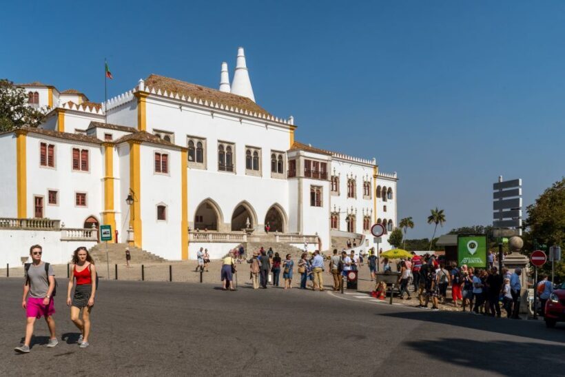 Half-Day Sintra Tour from Lisbon with Transfers - Who Should Consider This Tour