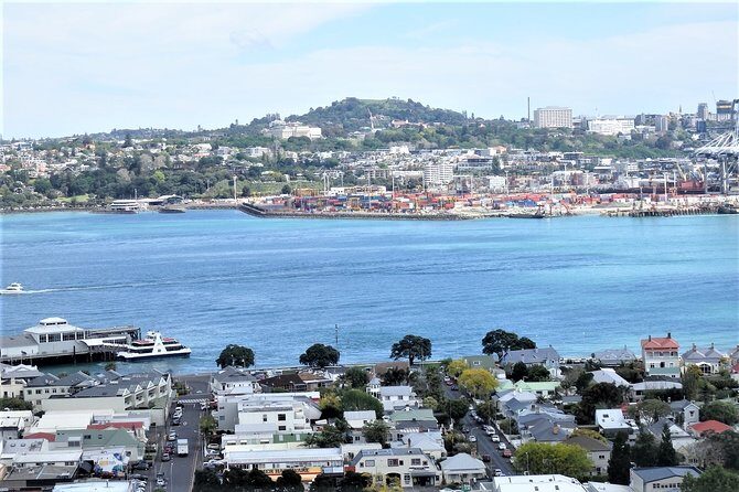 Half-Day: Small Group Auckland Scenic Tour - 4 HOURS - Frequently Asked Questions